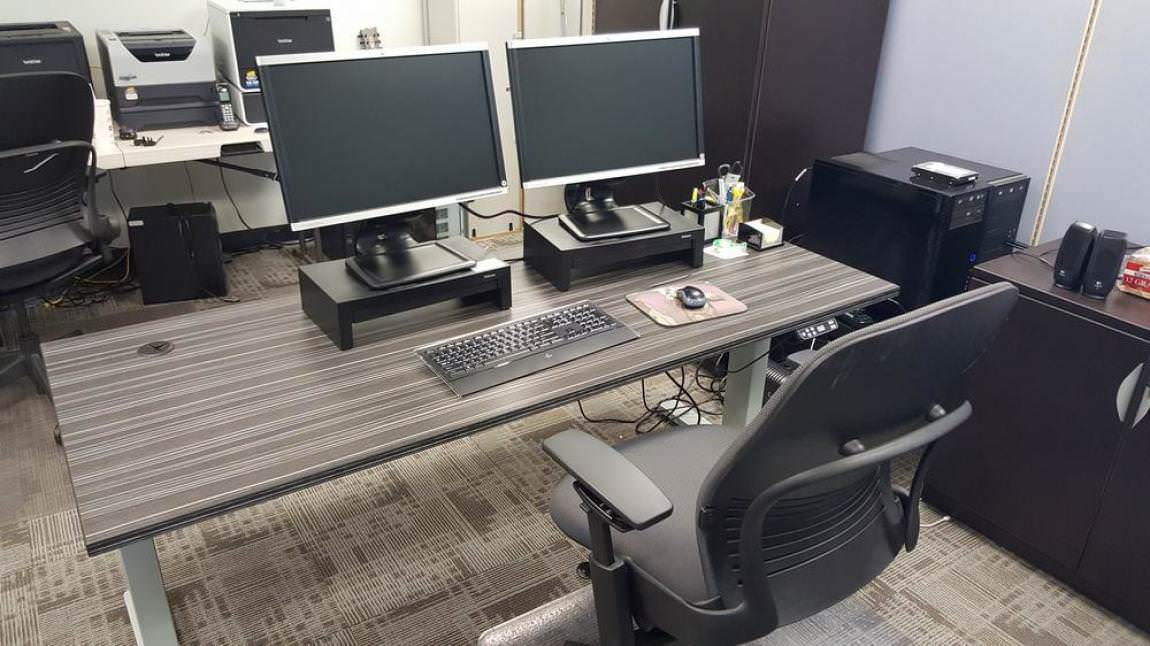 Silver Electric 72 Inch Programmable Sit Stand Desk by Express Office ...