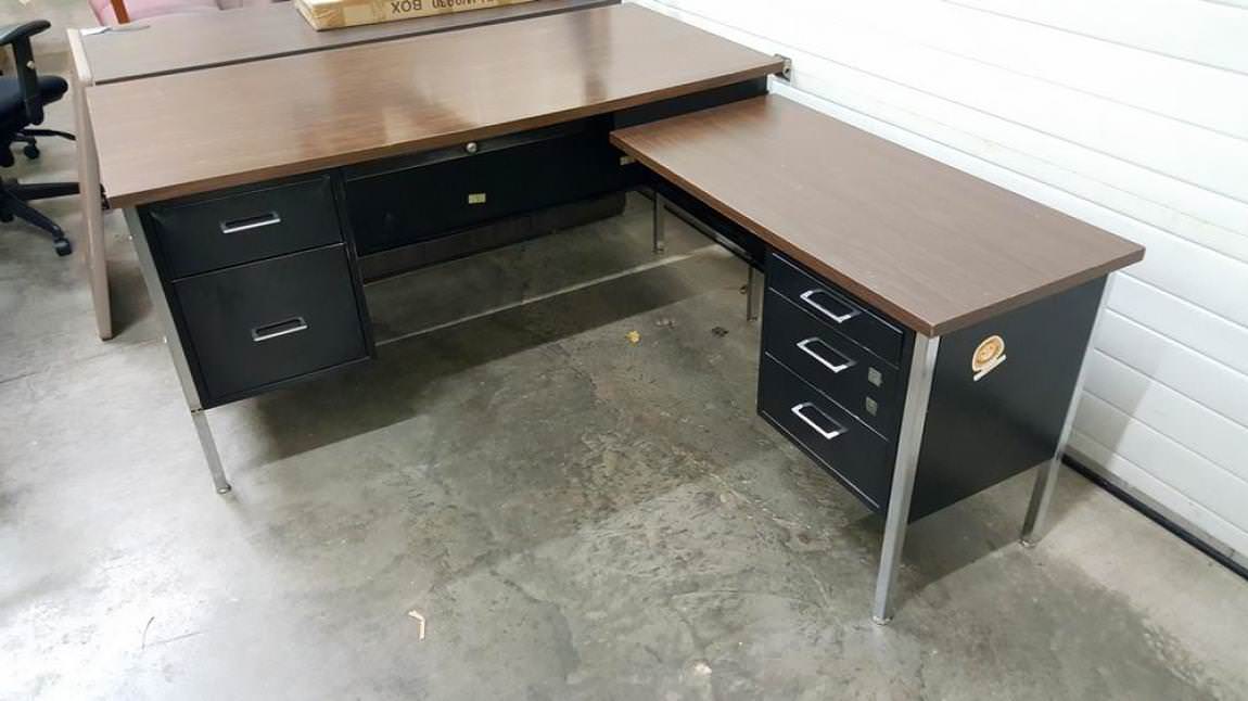 Black / Brown Laminate Metal L Shape Desk