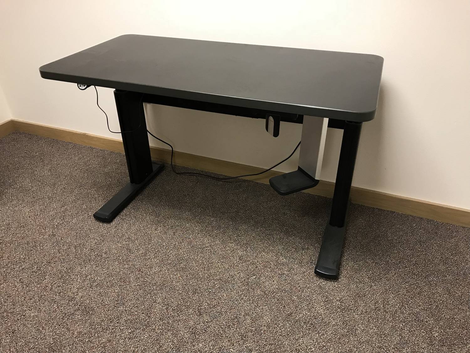 Steelcase Black Electronic Sit Stand Desk | Madison Liquidators